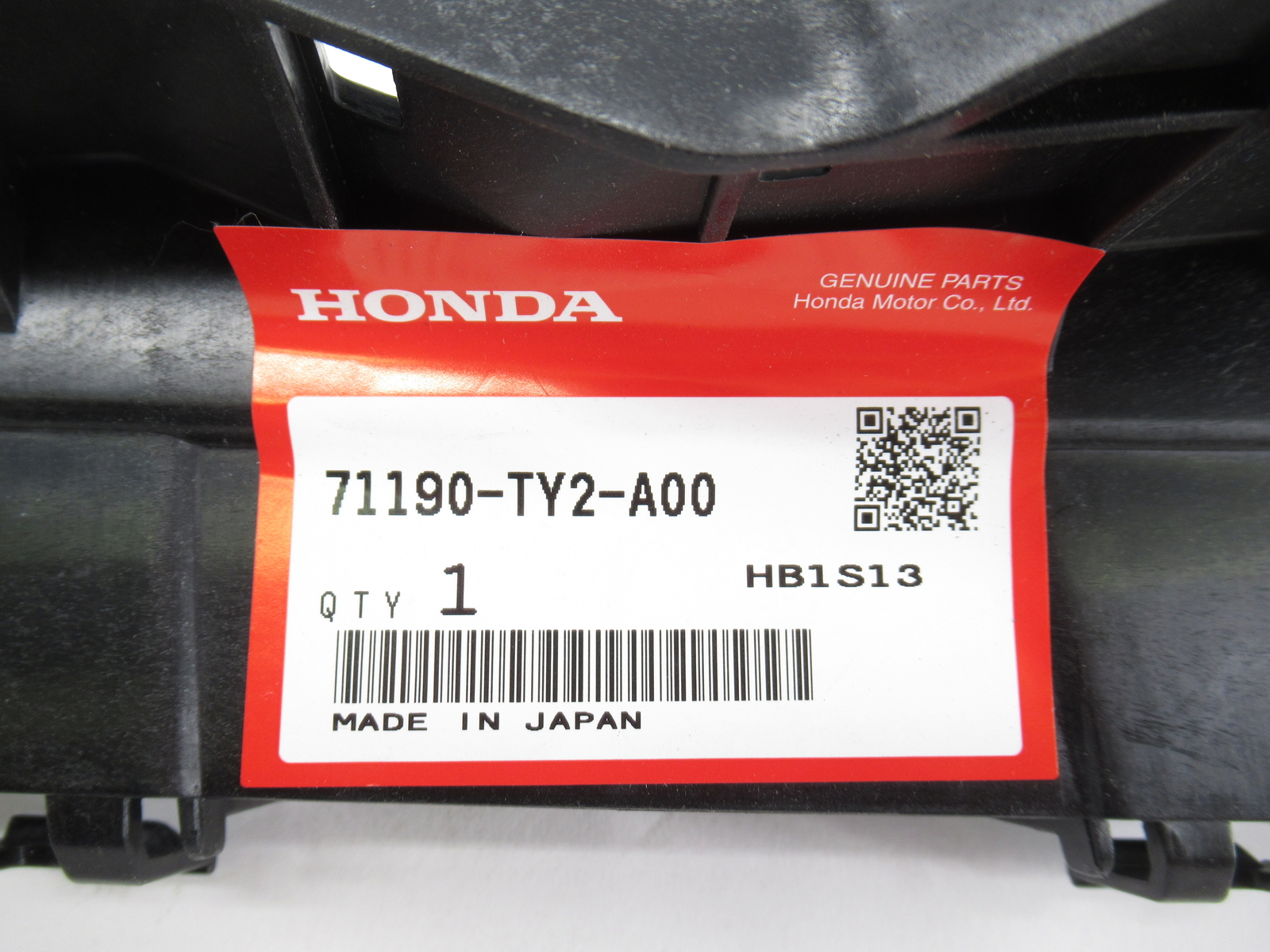 Genuine OEM Honda Acura 71190-TY2-A00 Driver LH Front Bumper Retainer 14-17 RLX | eBay