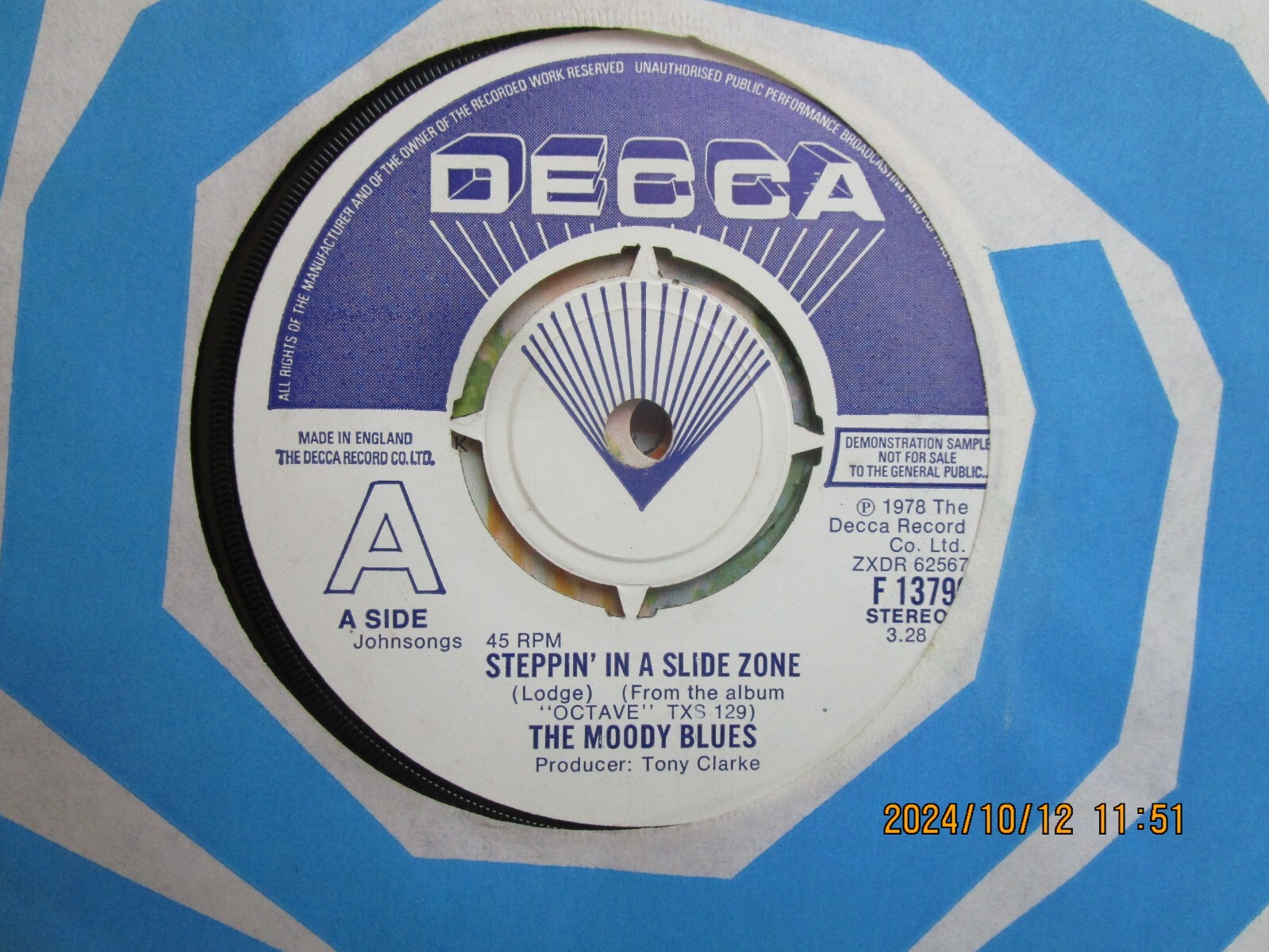 THE MOODY BLUES=STEPPIN' IN A SLIDE ZONE (DEMO) EX+ | eBay