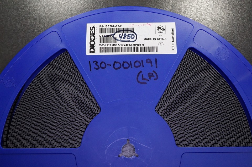 Lot of 15 B320A-13-F Diodes Inc Shottky Diode 20V 3A SMA DO-214AC ...