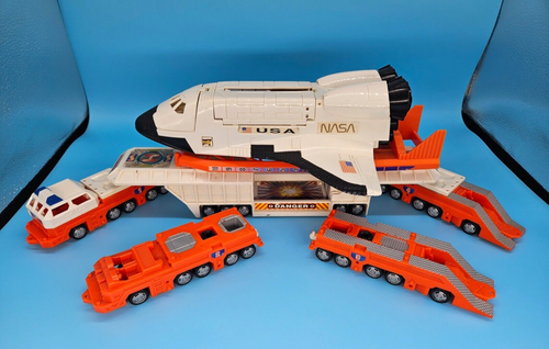Vintage Hot Wheels MEGA-RIG Space Shuttle Transporter 16757 1996 NASA ...