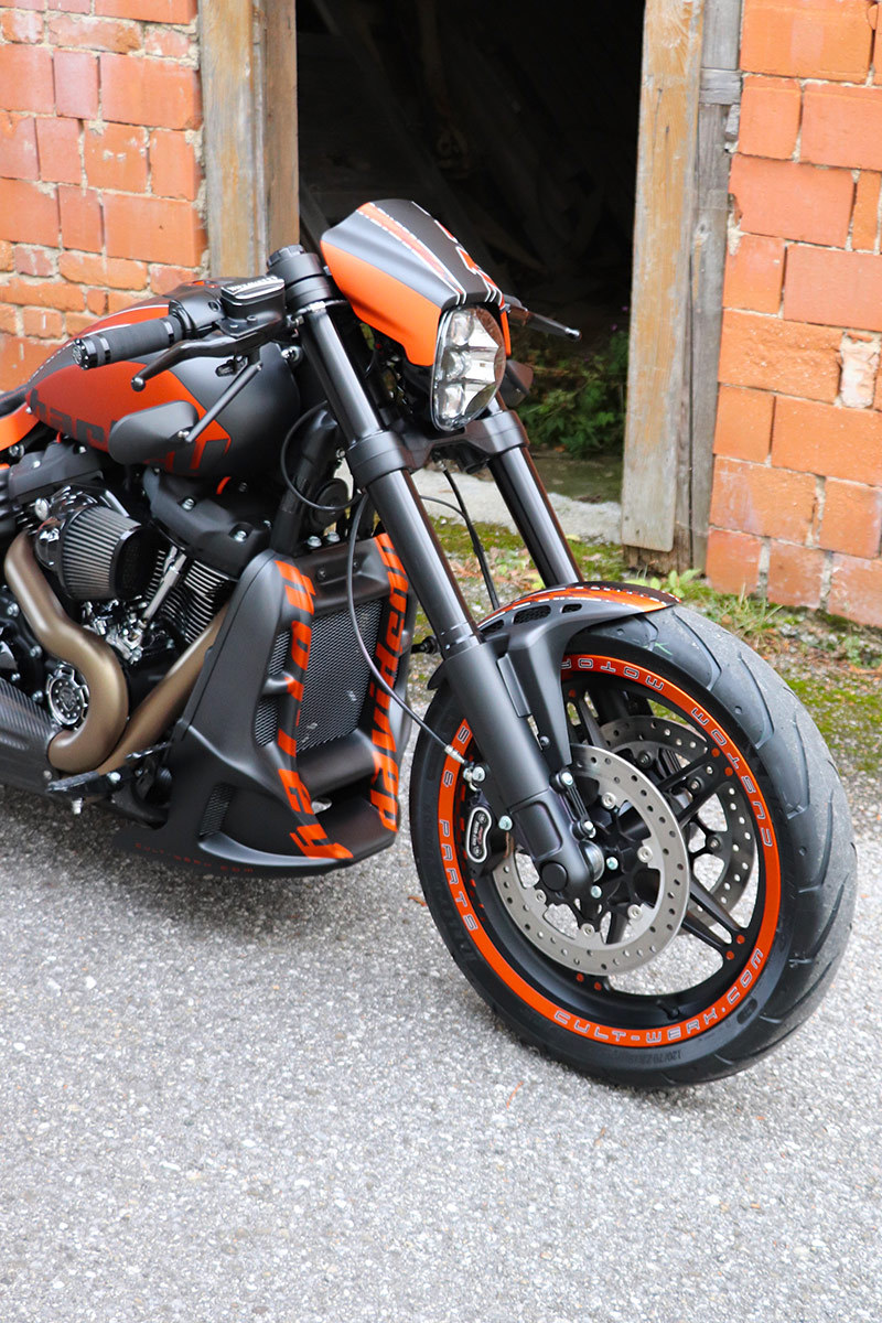 HARLEY-DAVIDSON CUSTOM FRONT FENDER "AVENGER" 2019-2023 SOFTAIL M8 FXDR ...