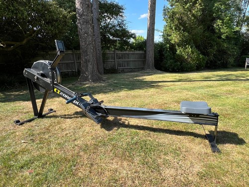 Concept 2 rowing machine model D PM5 black - excellent condition ...