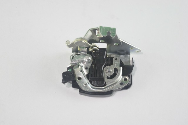 69380-60060 Toyota Lock ASSY Tail Gate Lower RH 6938060060 Genuine OEM ...