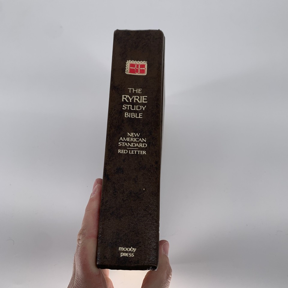 The Ryrie Study Bible New American Standard Version NASV New Testament ...