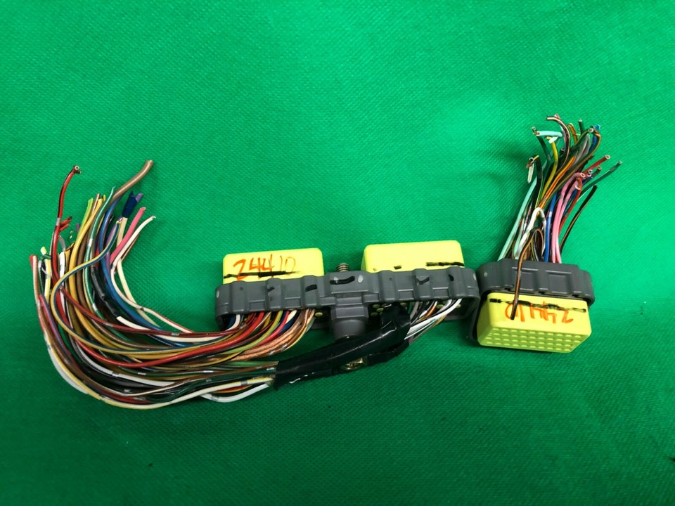 WIRING HARNESS PLUG CONNECTOR 94 95 SC400 ECM ECU MODULE PCM 89661 ...