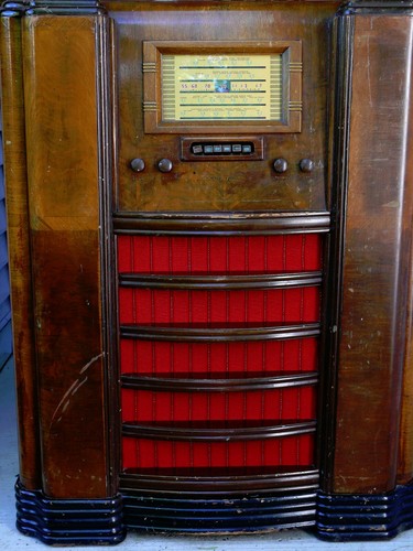 NORTHERN ELECTRIC UPRIGHT RADIO FROM 1940. MODEL 851-1 CANADIAN MADE ...