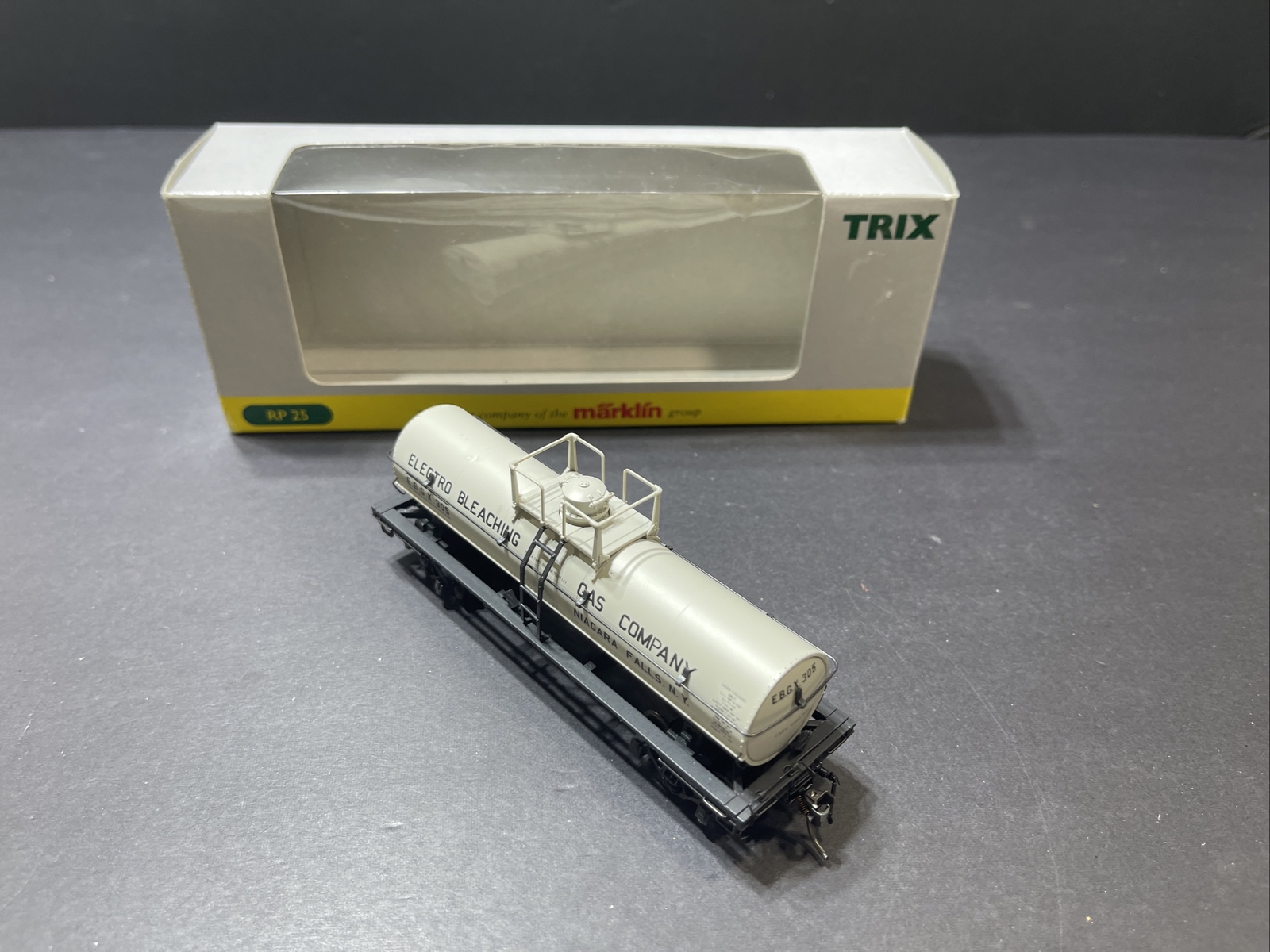 TRIX H0 24908-2 ACF TYPE 105A ELECTRO BLEACHING TANK CAR EBGX 305 ...