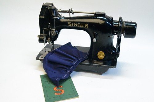 Singer 95-80 industrial sewing machine with a Ruffle/pleat attachment ...