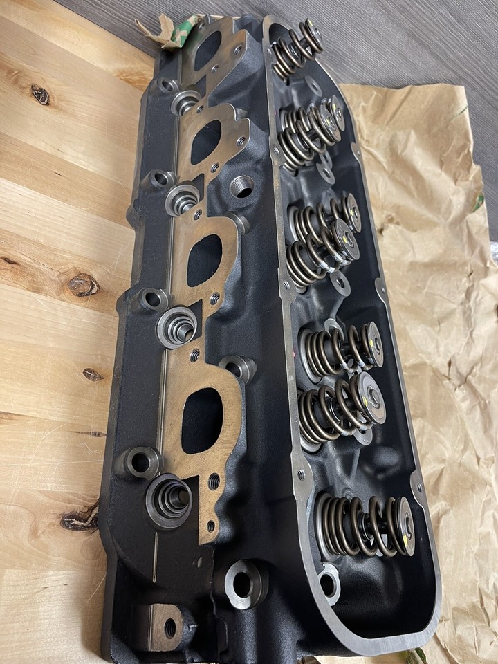 Genuine GM F Head 19256826 19256821 New | eBay