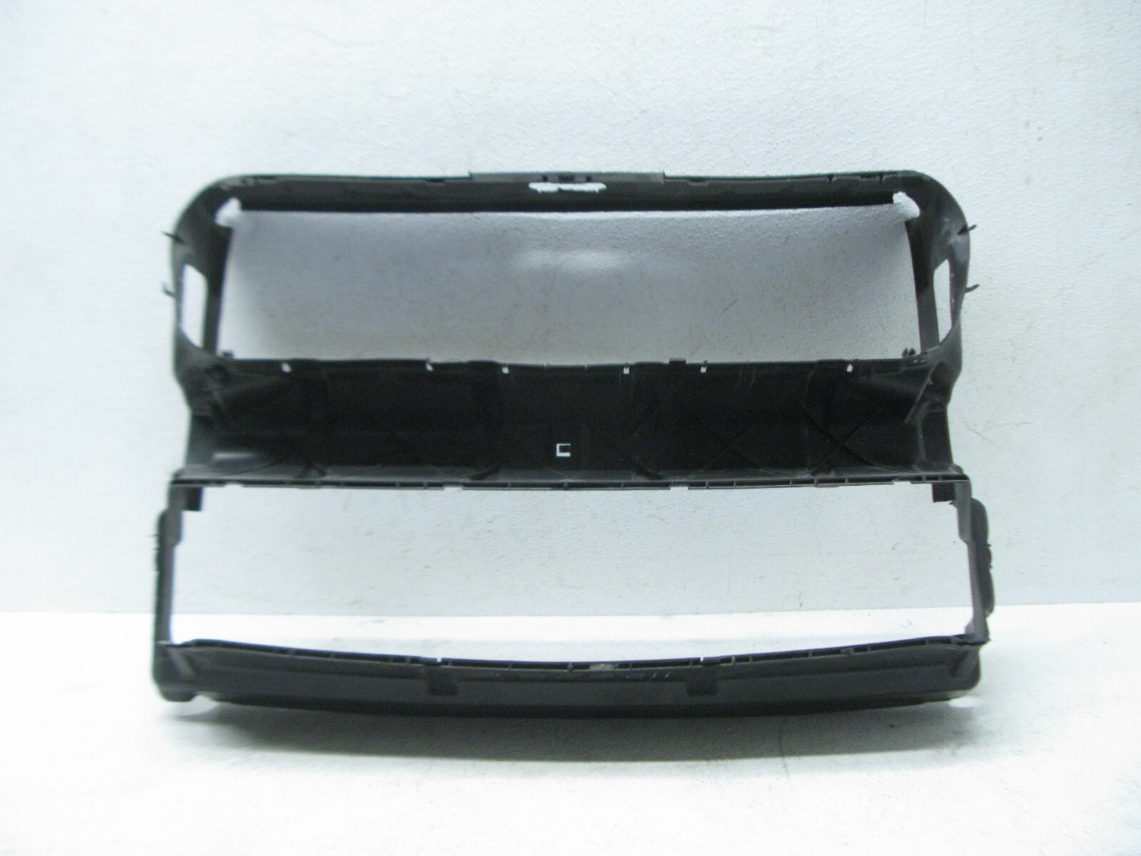 09-15 BMW F01 F02 740i 750Li ENGINE MOTOR COOLING RADIATOR BRACKET OEM ...