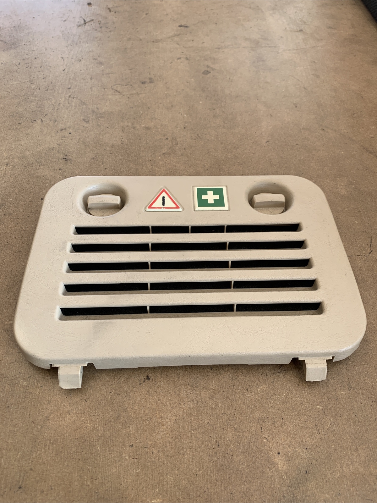 1999-2002 Mercedes ML430 ML320 Cargo First-Aid Kit Cover Trim Tan 97061 ...