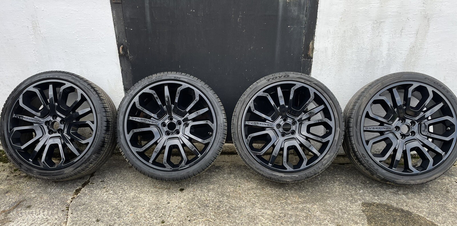 Genuine Range Rover Velar/Evoque 22's Overfinch Alloys X4 fully ...
