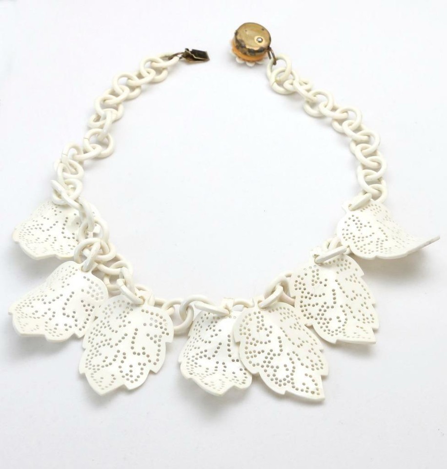 Vintage 50s Whimsical White Dangling Plastic Lacy Leaves Chain Necklace ...