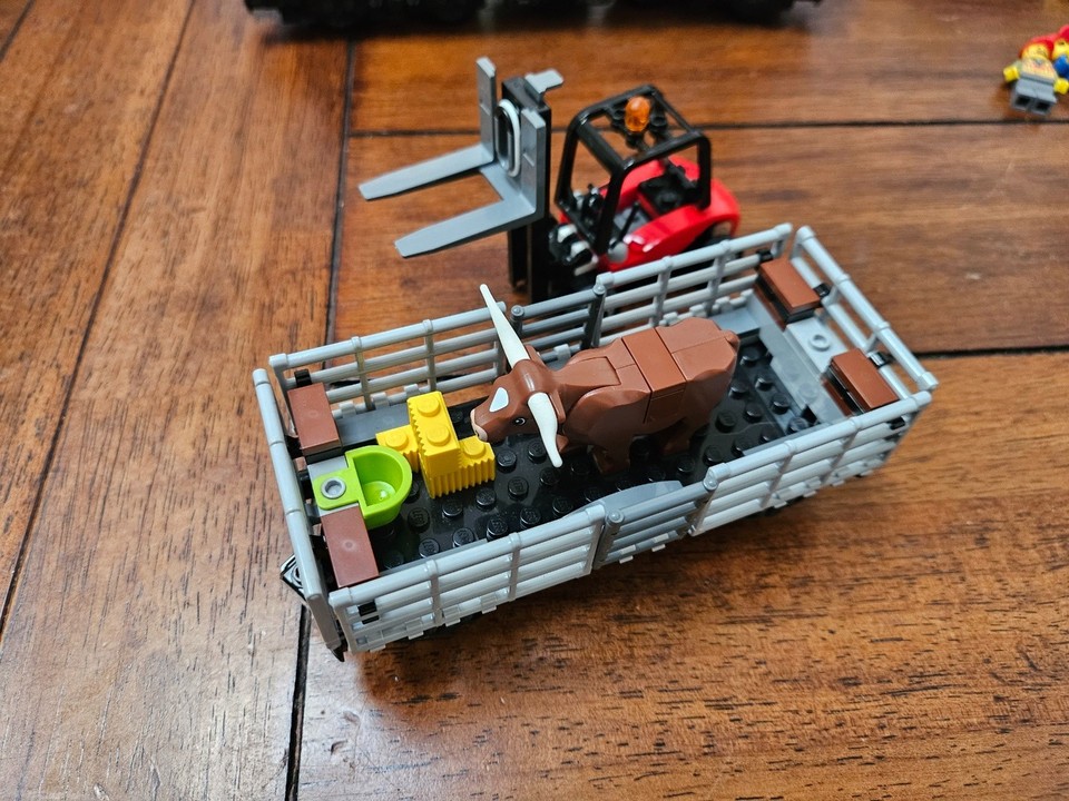 LEGO CITY: Freight Train (60052) USED. 100% Complete Includes BOX ...