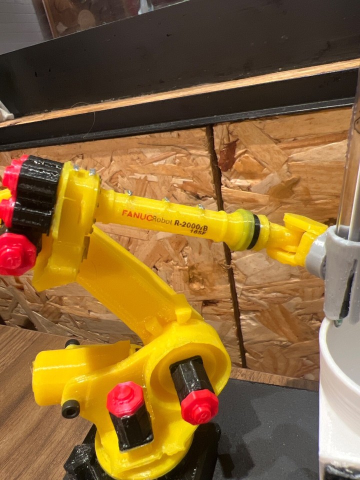 1:16 R-2000IB Fanuc Robot with Pen Holder | eBay