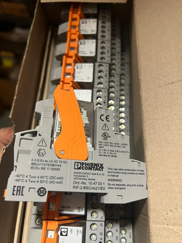 PHOENIX CONTACT 2909845 (RIF-2-RSC-LDP-24DC/4X21/EX) RELAY MODULE | eBay