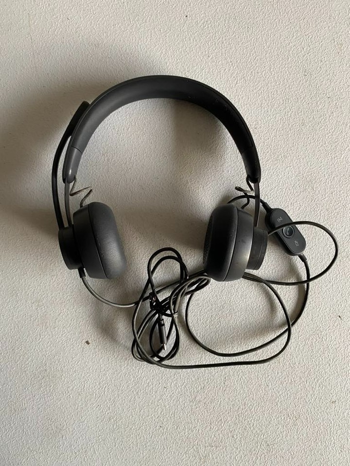 LOGITECH ZONE 750 WIRED NOISE CANCELING OVER-EAR USB-C HEAD SET - GRAY ...