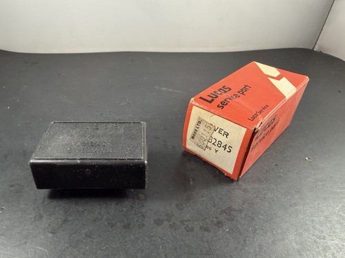1962-1980 MGB, 1968-1980 MG Midget, Triumph TR250, TR6 NOS Fuse Box ...