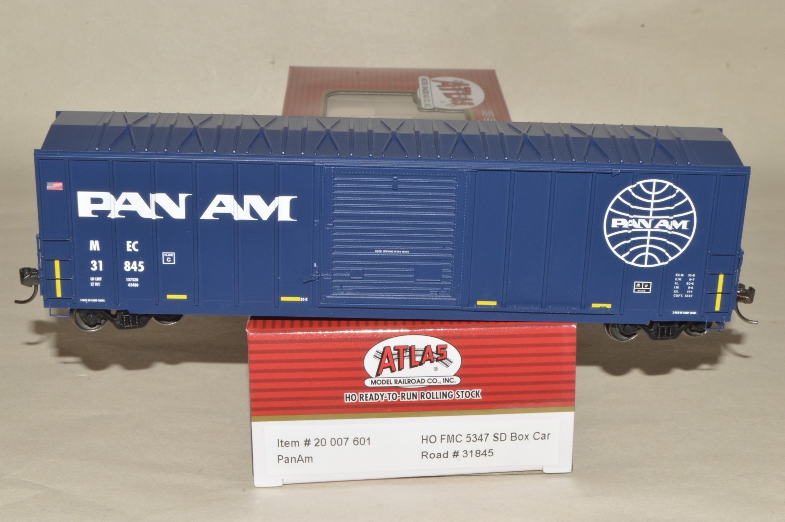 HO scale Atlas Master Pan Am Maine Central RR 50' FMC box car train ...