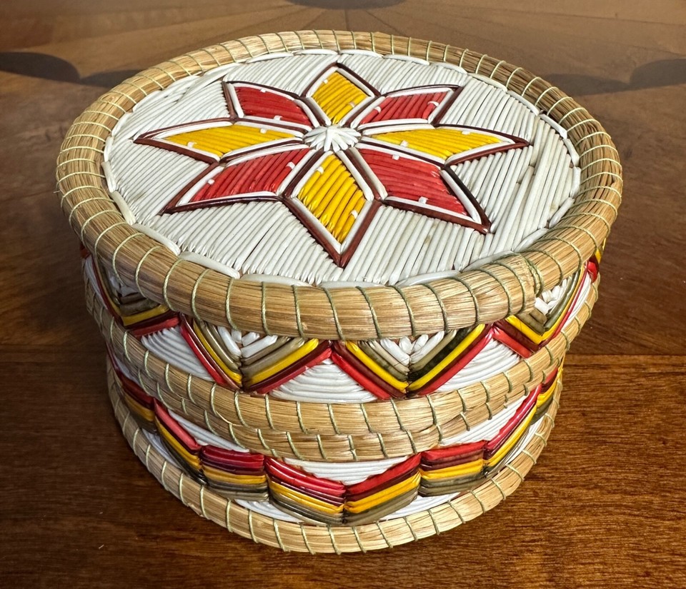 Vintage Chippewa/Ojibwe, Native American, Indian Porcupine Quill Basket ...