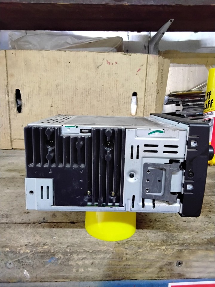 2004-2005 FORD RANGER AM/FM SINGLE CD PLAYER RADIO p/n# 18C869-AE fits ...