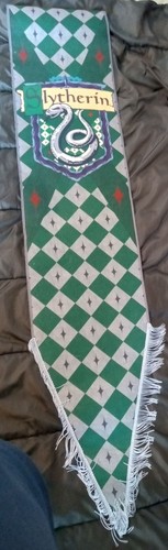 Hogwarts Harry Potter Slytherin Wizard Flag - 100% Polyester & 2 Brass ...