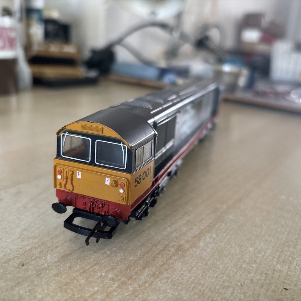 Hornby BR Class 58 001 in Railfreight Grey OO Gauge | eBay UK