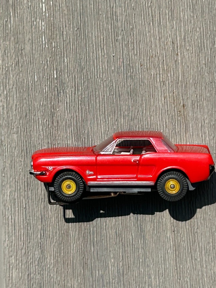 Aurora Red Mustang Hardtop #1372 T-Jet HO Slot Car Red w/Case, Label ...
