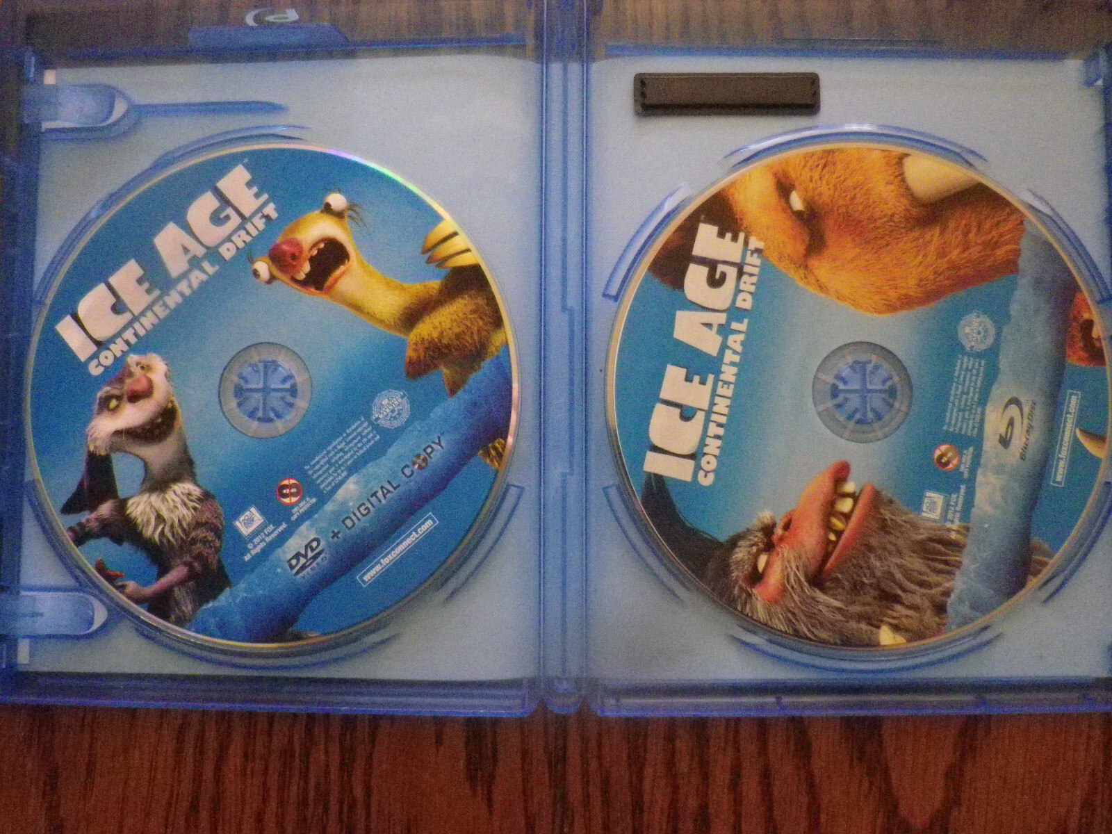 Ice Age: Continental Drift (Blu-ray/DVD, 2012, 2-Disc Set, Widescreen ...