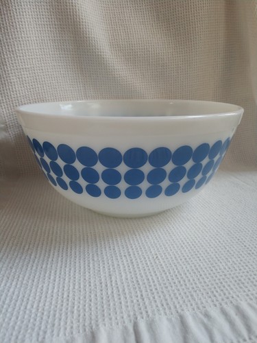 Vtg Pyrex Blue Polka Dot 2.5 Qt Nesting Mixing Bowl #403 MCM | eBay