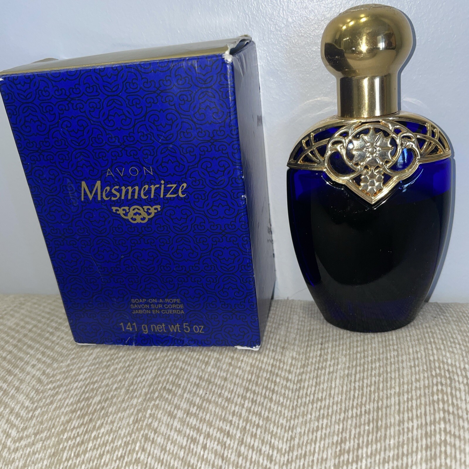 SET (2) AVON MESMERIZE SOAP-ON-A-ROPE & COLOGNE SPRAY 1.6oz - READ ...