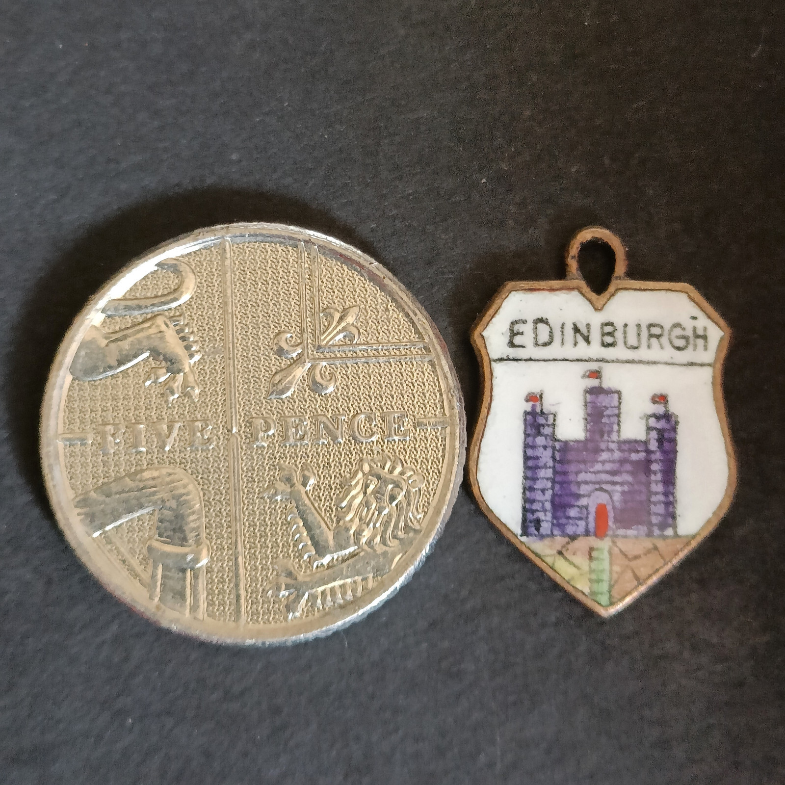 EDINBURGH Scotland vintage base metal and enamel trav… - Gem