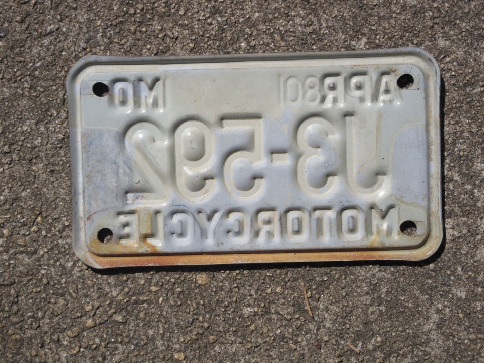 1980 Missouri Red White Motorcycle License Plate Motor Cycle Harley ...
