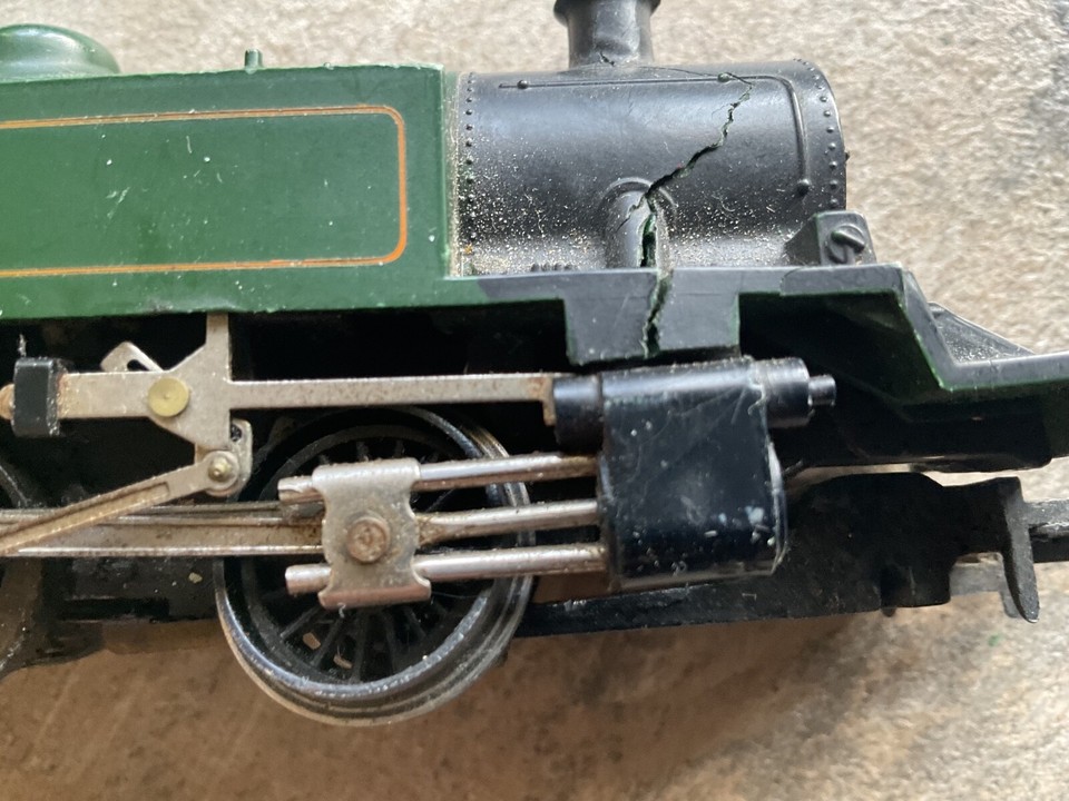 00 gauge triang r59 8200 tank locomotive crack on boiler side used ...