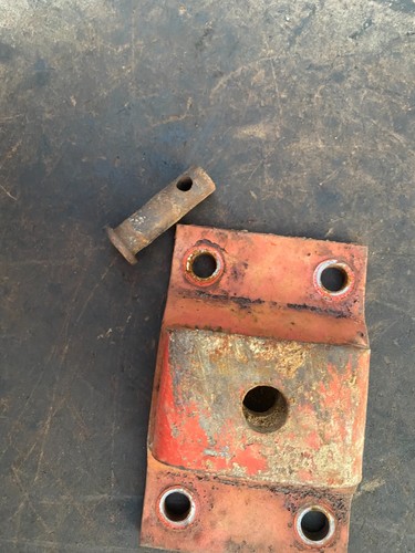 Ford Tractor 8N-Jubilee-600-800 Center Pull Drawbar Mount Bracket W/Pin ...