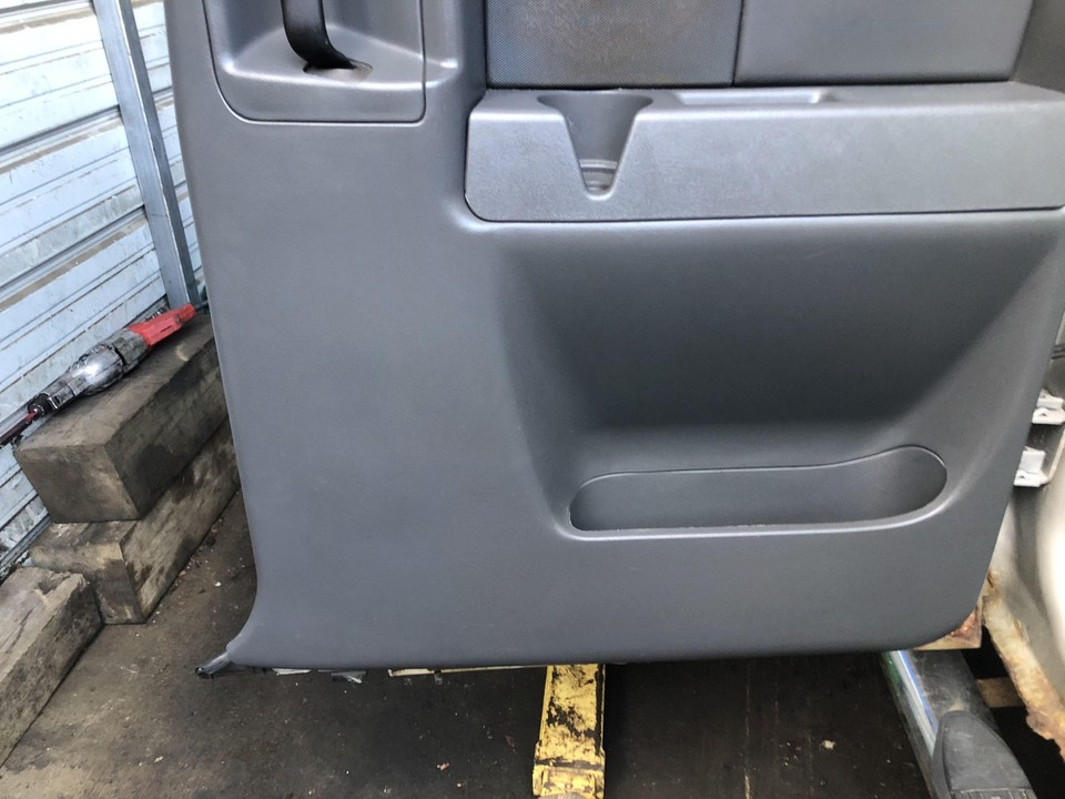 2003 - 2007 Chevrolet Silverado Rear Passenger Door Panel Graphite Oem ...