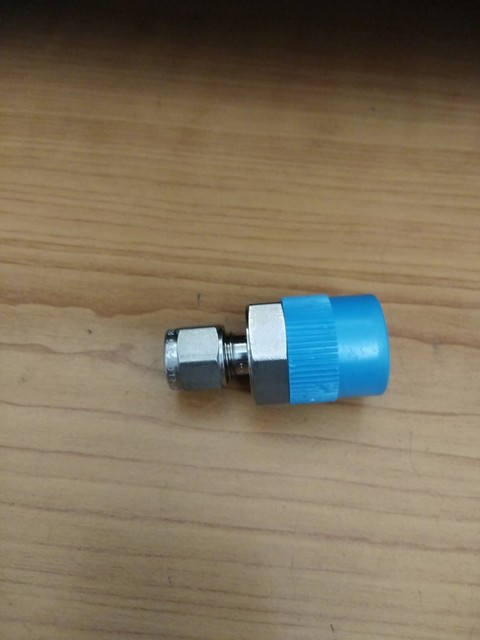 SWAGELOK Male Connector 6 mm Tube OD /2 in. Male NPT SS-6MO-1-8 () for ...