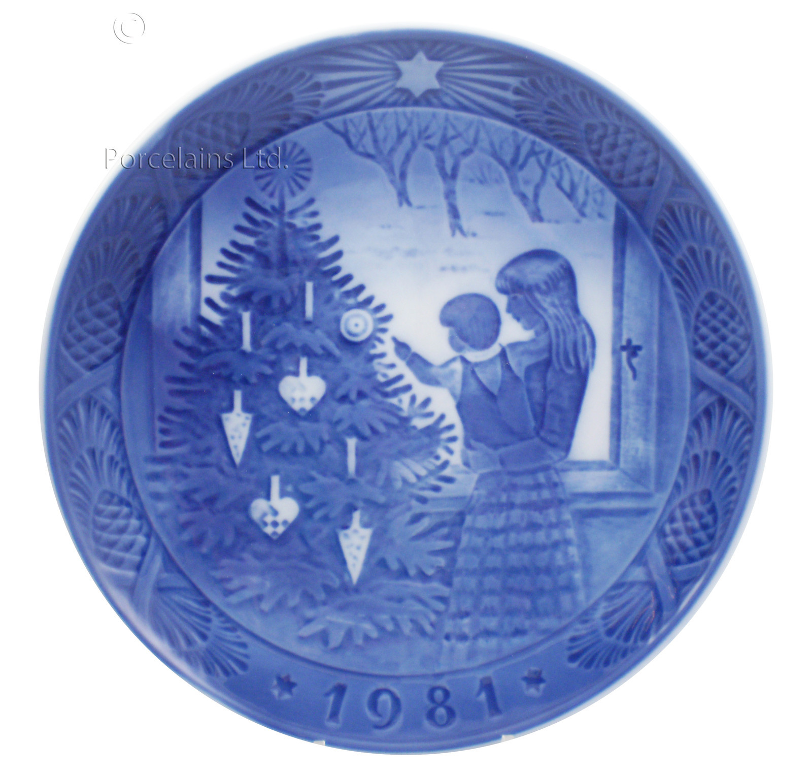 Royal Copenhagen 1981 Christmas Plate "Admiring the Christmas Tree ...