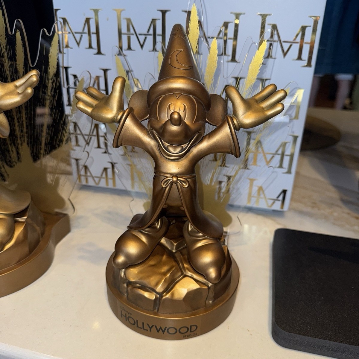 Sorcerer Mickey Mouse Statue Disney Parks Epcot Flower & Garden 2017