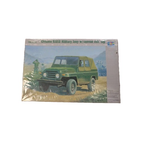2003 Trumpeter 02302 Chinese BJ212 Military Jeep w/ Canvas Top 1/35 ...