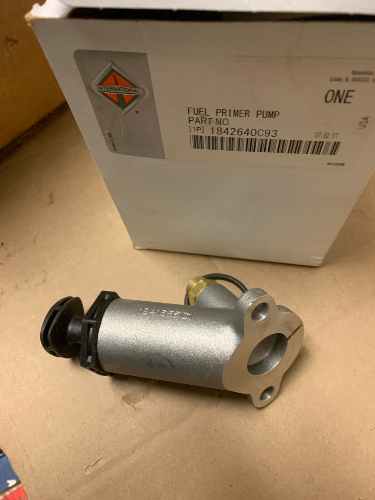 ONE GENUINE INTERNATIONAL FUEL PUMP HAND KIT ENGINE 1842640C93 | eBay