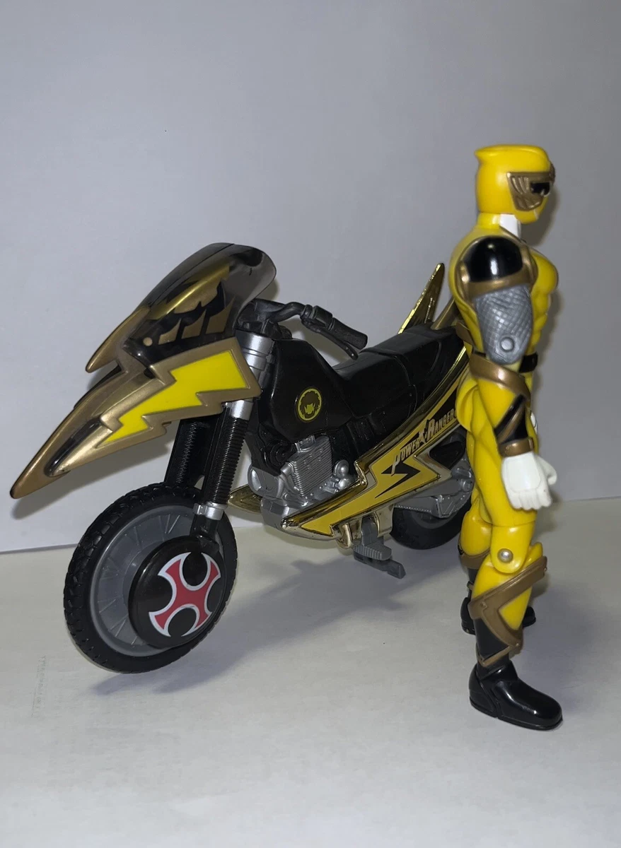 Power Rangers Ninja Storm Yellow Ranger Dustin
