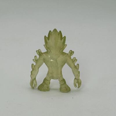 Ben 10 Omnitrix Challenge Revolution Ultimatrix Swampfire Mini Figures ...