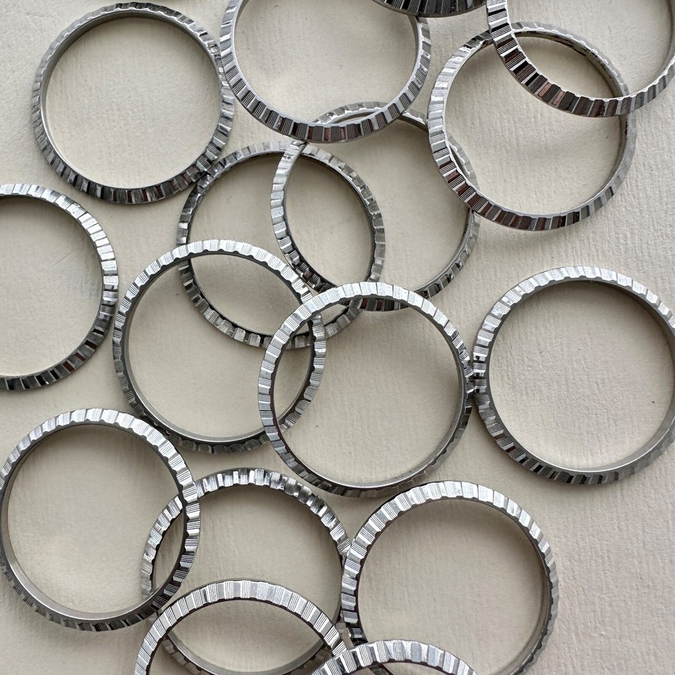 Genuine Rolex Stainless Steel Engine Turn Bezel For 26MM Ladies Date ...