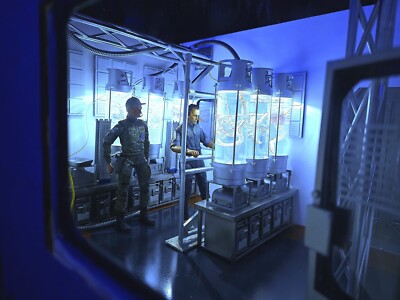 Aliens NECA 1/10 Stasis Table And Stand Diorama | eBay