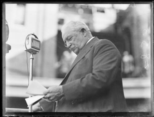 Dr Cecil Purser speaking at the opening of the Anderson-Stuart Ope ...