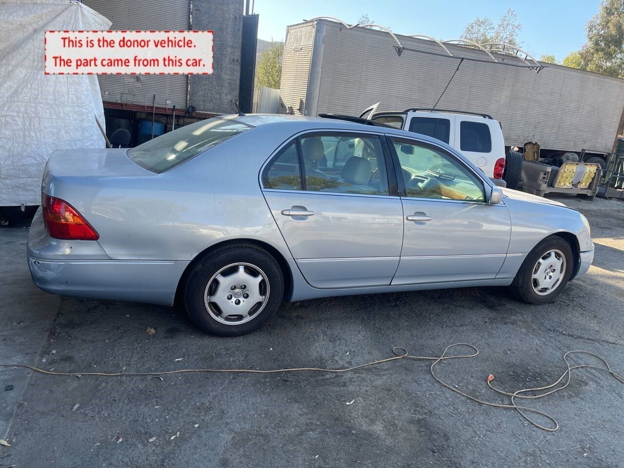 2001 - 2003 LEXUS LS430 Rear Rocker Panel Moulding Molding Right ...