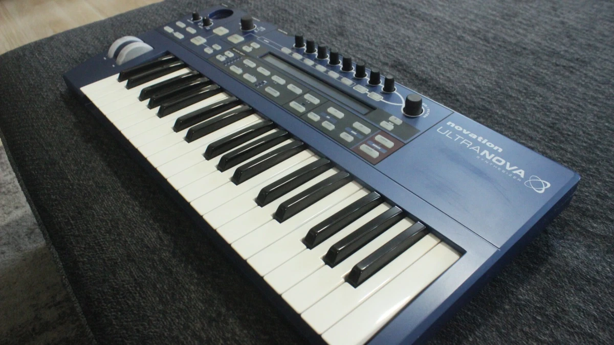 Novation Ultranova