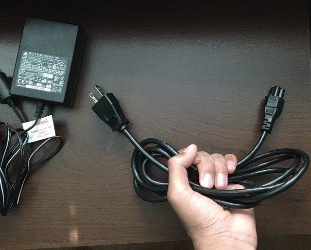 Motorola Vonage VT2442-VD Modem With Power Cord & Ethernet Cord & stuff ...