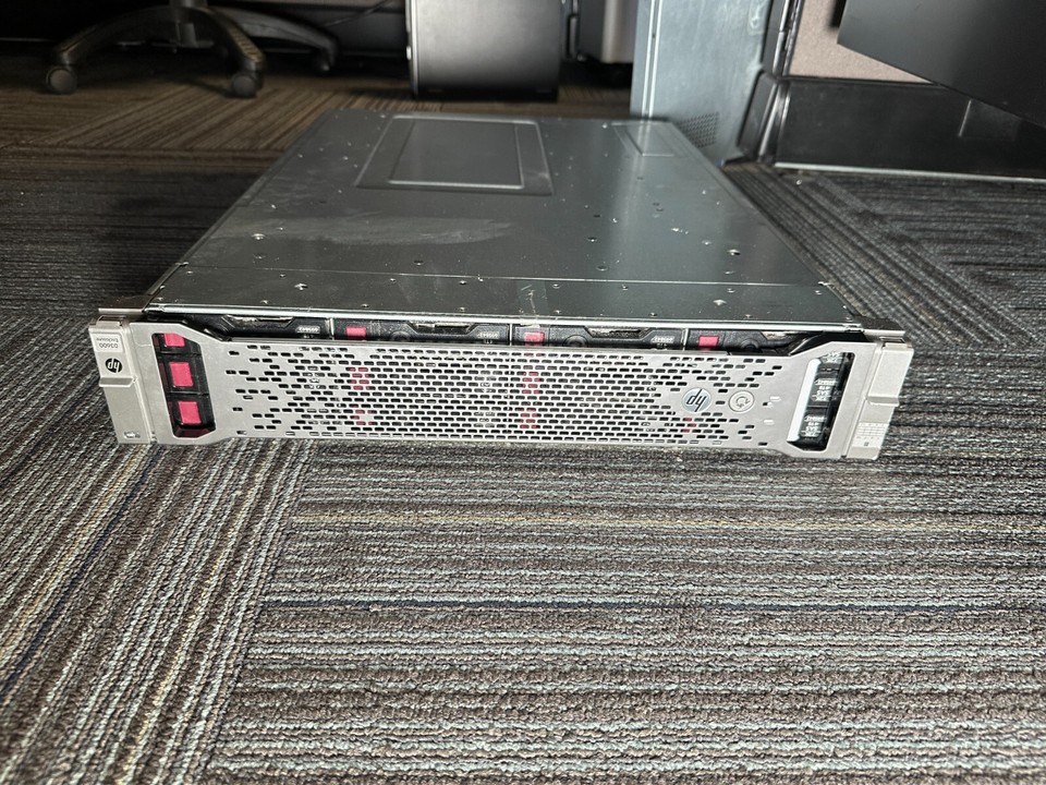 HP D3600 Drive Enclosure QW968 With 12 4TB SAS hard drives | eBay